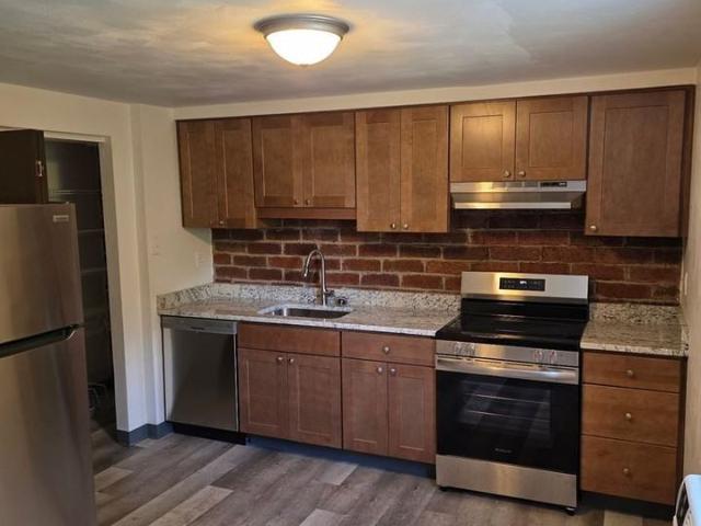 Colony East Townhomes 2 Bedroom Apartment for Rent at 15 Boulder Dr, Plum, PA 15239