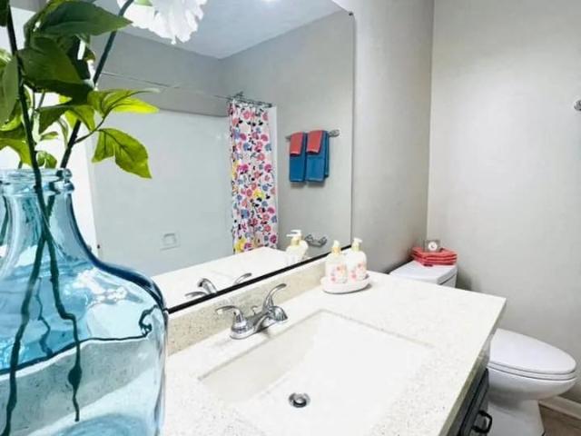 Colony House 2 Bedroom Apartment for Rent at 941 Pocahontas Dr, Fort Walton Beach, FL 32547