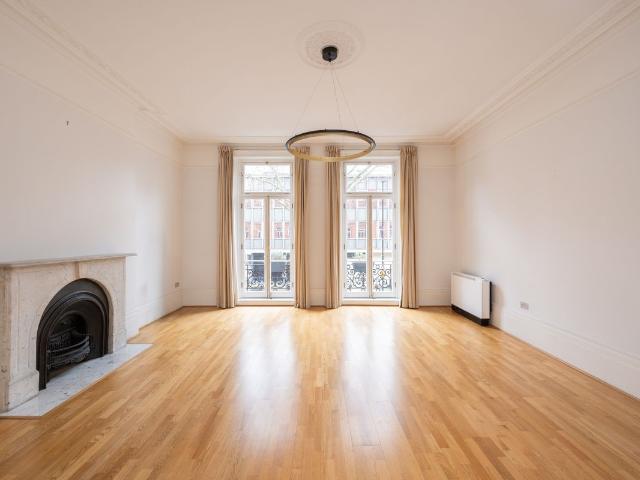 Colosseum Terrace, London NW1, 2 bed flat to rent, £3,575 pcm | PrimeLocation