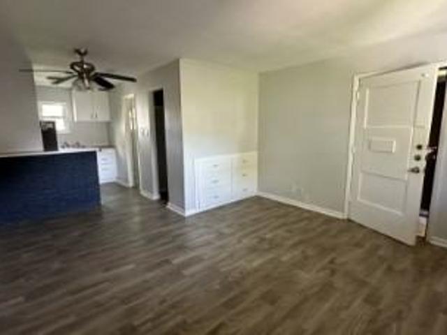 Colquitt 811 Studio Apartment for Rent at 811 Colquitt St, Houston, TX 77006 Neartown Montrose