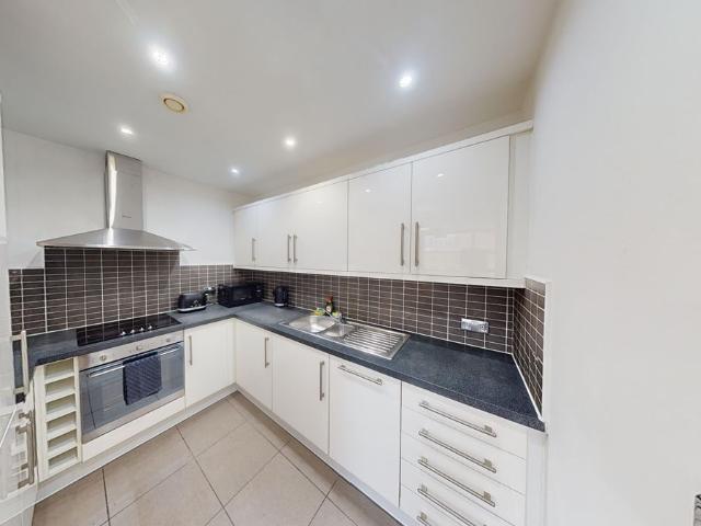 Colquitt Street, Liverpool L1, 2 bed flat to rent, £1,375 pcm | PrimeLocation