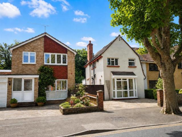 Colston Avenue, Carshalton 3 bed semi detached house to rent £2,750 pcm £635 pw