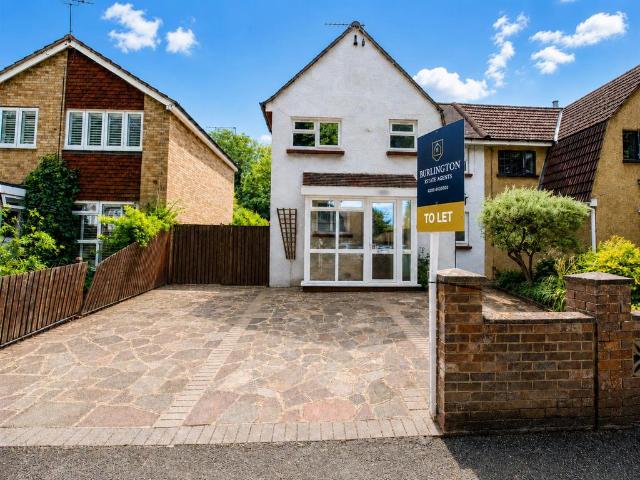 Colston Avenue, Carshalton 3 bed semi detached house to rent £2,750 pcm £635 pw