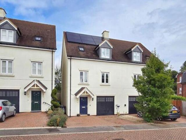 Colston Rise, Ampthill, 4 Bedroom Town