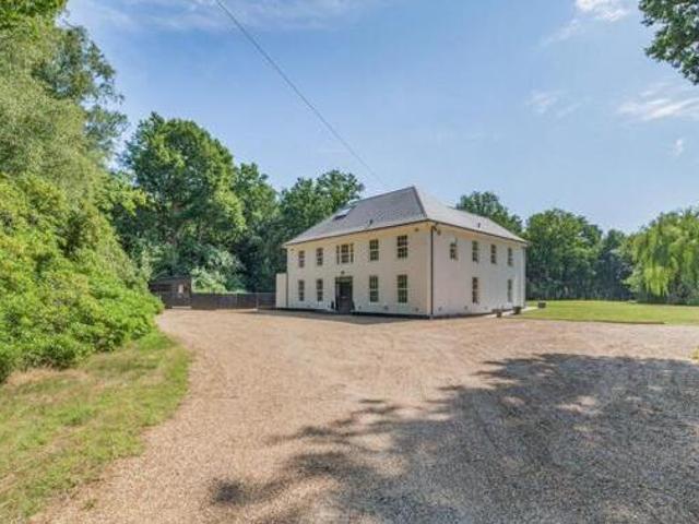 Copthorne Common, Copthorne, 5 Bedroom Detached