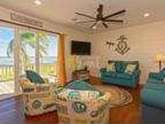 Copano Bay house with 4 bedrooms 2 bathrooms