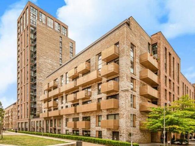 Copenhagen Court, Pell Street, 3 Bedroom Flat