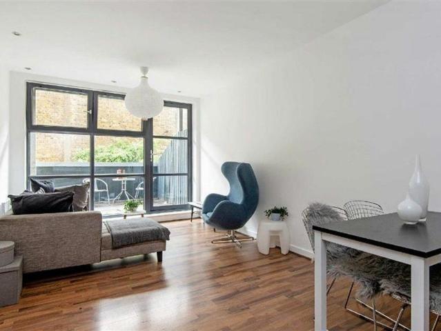 Copenhagen Place Limehouse, E14