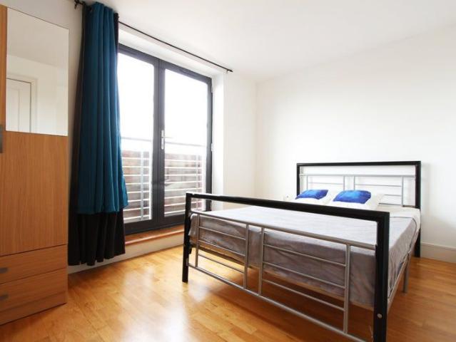 Copenhagen Place, London E14, Room to rent, £961 pcm | PrimeLocation