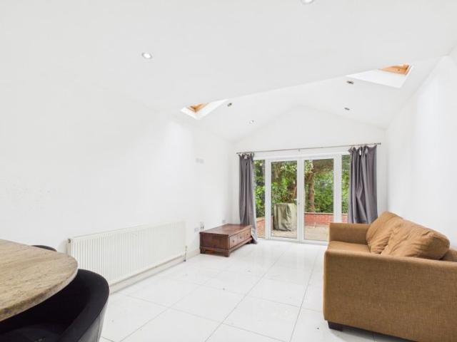 Copped Hall, Camberley 5 bedrooms Property for lettings Seymours