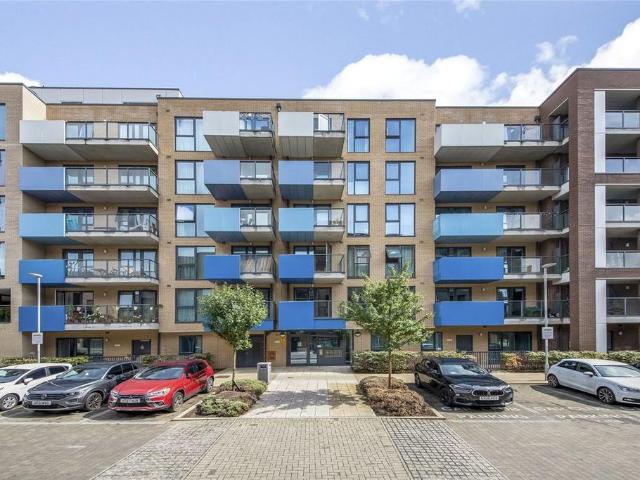 Copperwood Place, Greenwich 2 bed flat to rent £2,200 pcm £508 pw