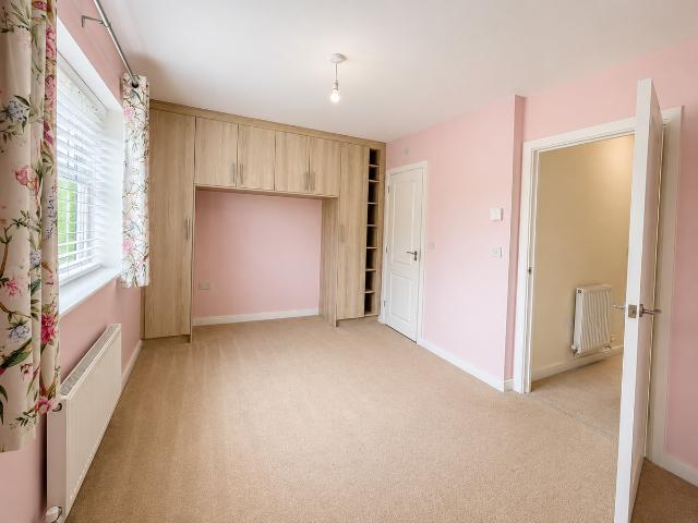 Copper Beech Close, Barming ME16, 3 bed town house to rent, £2,000 pcm | PrimeLocation