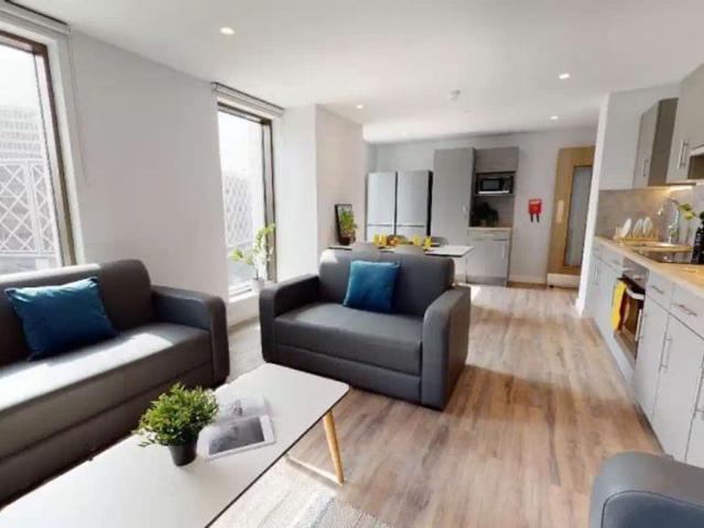 Copper En Suite