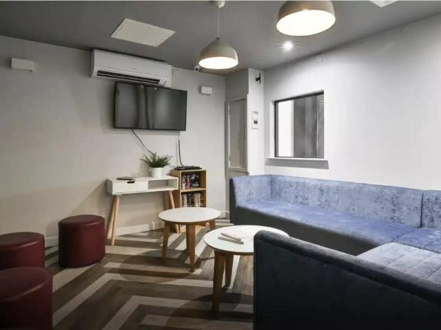 Copper En Suite
