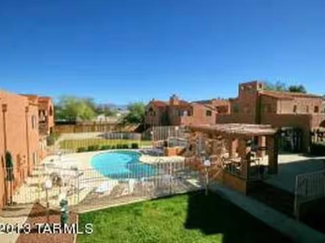 Copper Star 1BR Gated Condo in Central Tucson