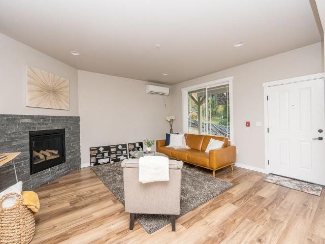 Copperberry Condominiums 2 Bedroom Apartment for Rent at 4002 10th St Se, Puyallup, WA 98374
