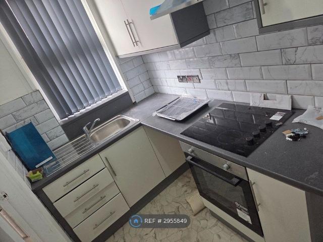 Copperfield Grove, Leeds LS9, 3 bed terraced house to rent, £1,100 pcm | PrimeLocation