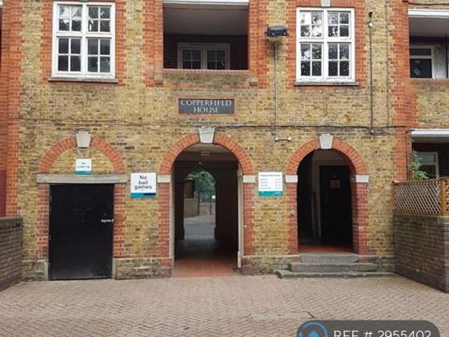Copperfield House, London, SE1 3 bed flat to rent £2,100 pcm £485 pw
