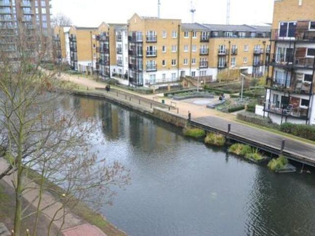 Copperfield Road, London, 2 Bedroom Apartment