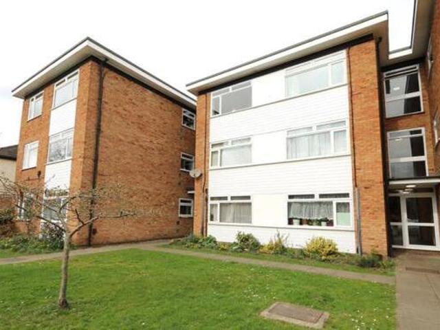 Coppers Mead, Sycamore Grove, 2 Bedroom Flat