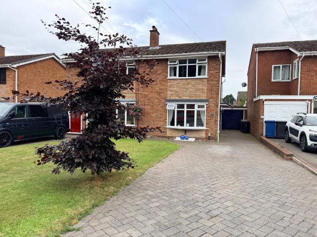 Coppice Close, Burntwood WS7, 2 bed property to rent, £1,200 pcm | PrimeLocation