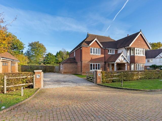Coppice Vale, Felbridge, East Grinstead RH19, 5 bed detached house to rent, £5,500 pcm | PrimeLocation