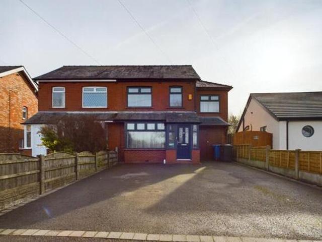 Coppull, Coppull Moor Lane, Chorley, 4 Bedroom Terraced