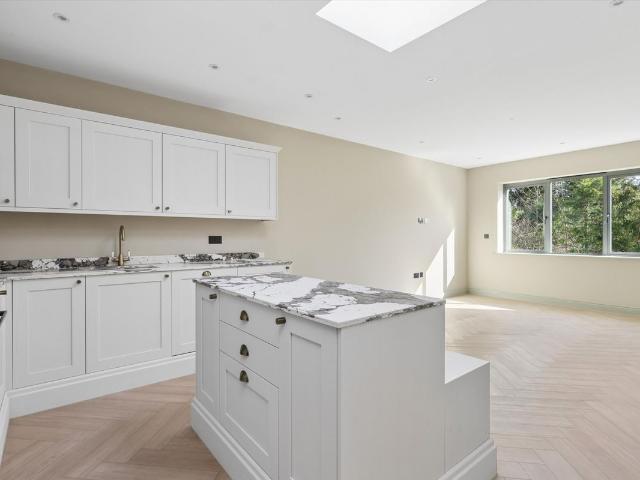 Copsem Lane, Esher, Surrey KT10, 2 bed flat to rent, £2,750 pcm | PrimeLocation