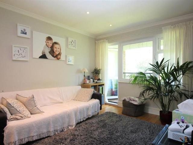 Cortis Road, Putney Vale SW15, 2 bed flat to rent, £2,000 pcm | PrimeLocation