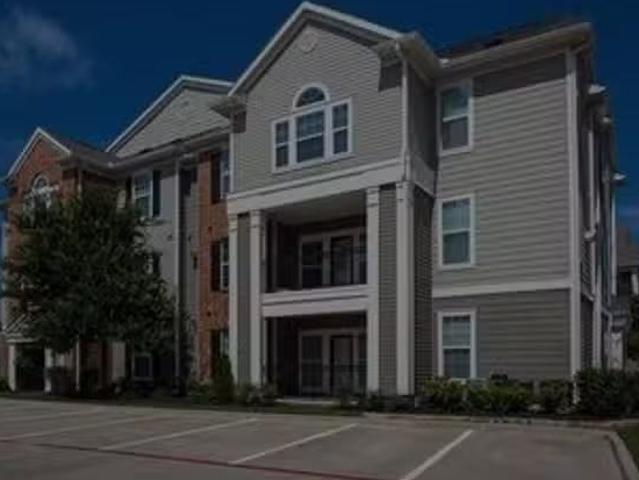 Cortland Ridglea, 3635 Bryant Irvin Rd North, Como 2 Bedroom.