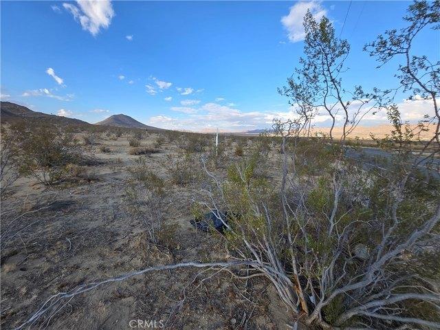 Corwin, Lucerne Valley, CA 92703