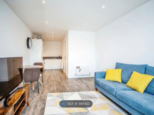 Corys Road, Rochester ME1, 1 bed flat to rent, £1,400 pcm | PrimeLocation