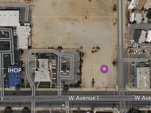 Cor Ave, Lancaster, CA 93534
