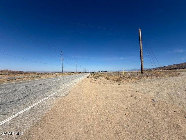 Cor Ave S, Palmdale, CA 93551