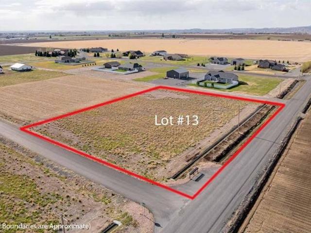 Cora Ln, Powell, WY 82435