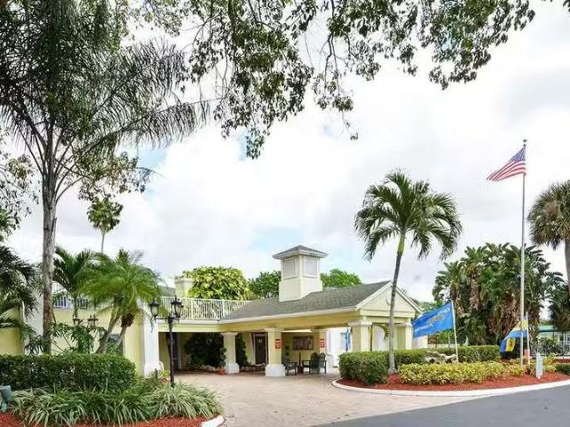 Coral Cay Plantation 6423 Nw 28th St