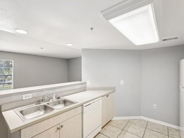 Coral Cove 2 Bedroom Apartment for Rent at 1751 Four Mile Cove Pkwy, Cape Coral, FL 33990 Hancock