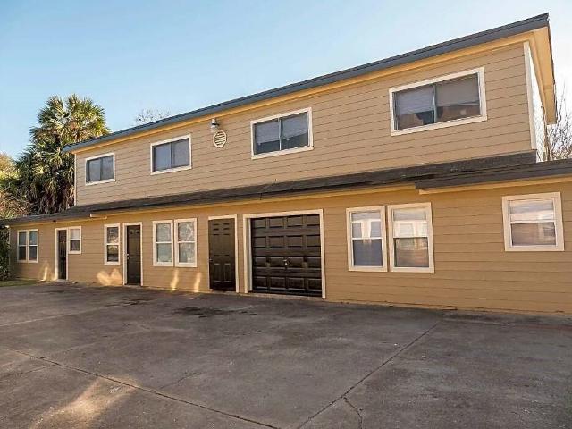 Coral Manor Apartments 2 Bedroom Apartment for Rent at 727 5th Ave N, Texas City, TX 77590