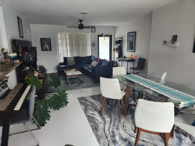 Coral Ridge Isles Lighthouse Guest Suites