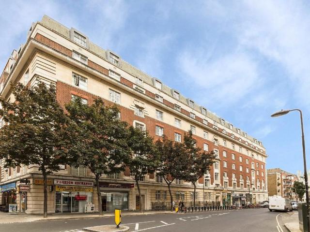 Coram Street, London WC1N 2 bed flat to rent £3,700 pcm £854 pw