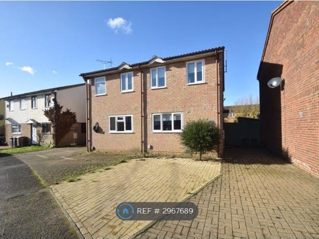 Corbridge Drive, Luton LU2, 2 bed semi detached house to rent, £1,450 pcm | PrimeLocation