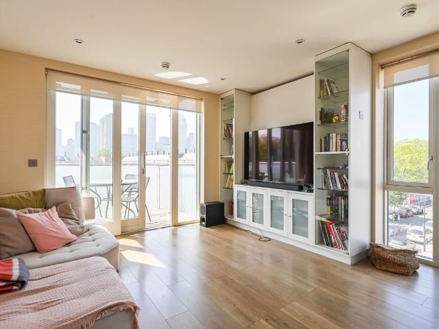 Cordelia Street, Tower Hamlets, London E14, 3 bed flat to rent, £3,300 pcm | PrimeLocation