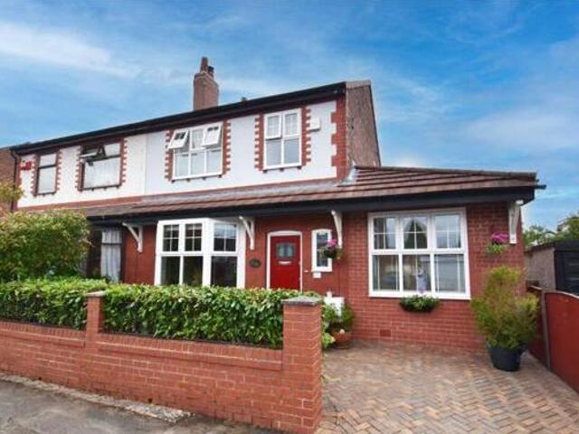 Cordova Avenue, Denton, 4 Bedroom Semi detached