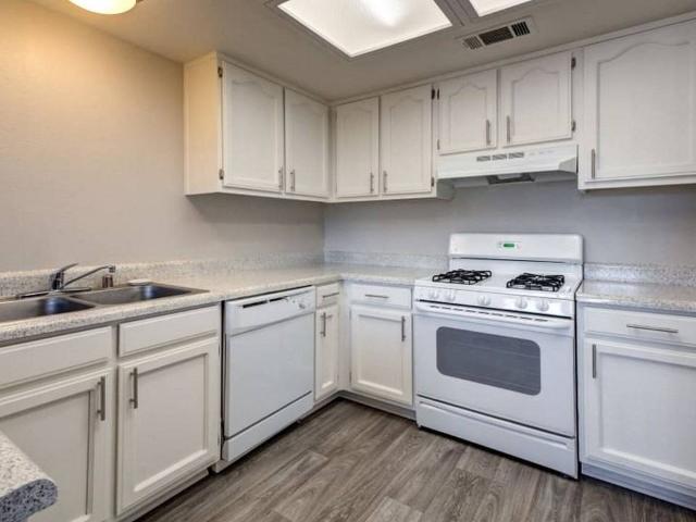 Cordova Park 2 Bedroom Apartment for Rent at 43530 Gadsden Ave, Lancaster, CA 93534