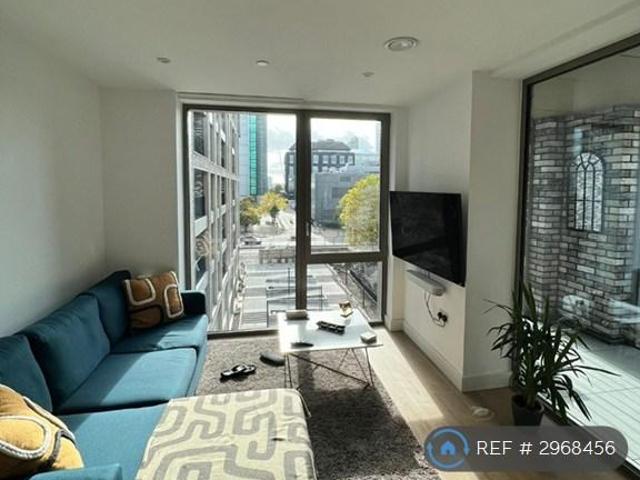 Cordwainer House, London, E14 2 bed flat to rent £2,375 pcm £548 pw
