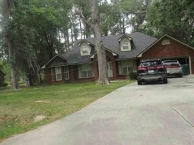 Corey Dr