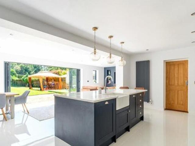 Corfe Mullen, Wimborne Road, Wimborne, 5 Bedroom Detached