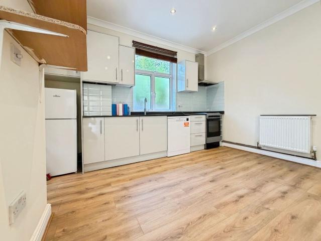 Corfton Road, Ealing W5, 1 bed flat to rent, £1,775 pcm | PrimeLocation