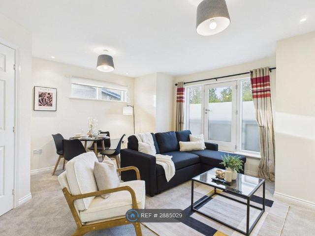 Corinne Court, Cheltenham GL51, 2 bed flat to rent, £2,150 pcm | PrimeLocation