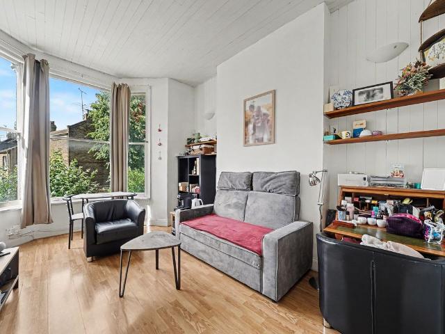 Corinne Road, London N19, 2 bed flat to rent, £2,150 pcm | PrimeLocation
